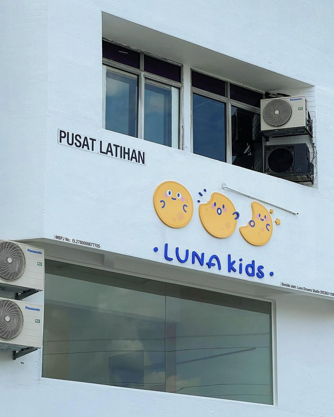 Contact Us - Baking & Cooking Classes for Kids | LUNA Kids